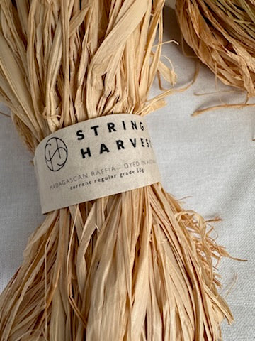 Madagascan Natural Raffia: 50g Regular Grade – String Harvest