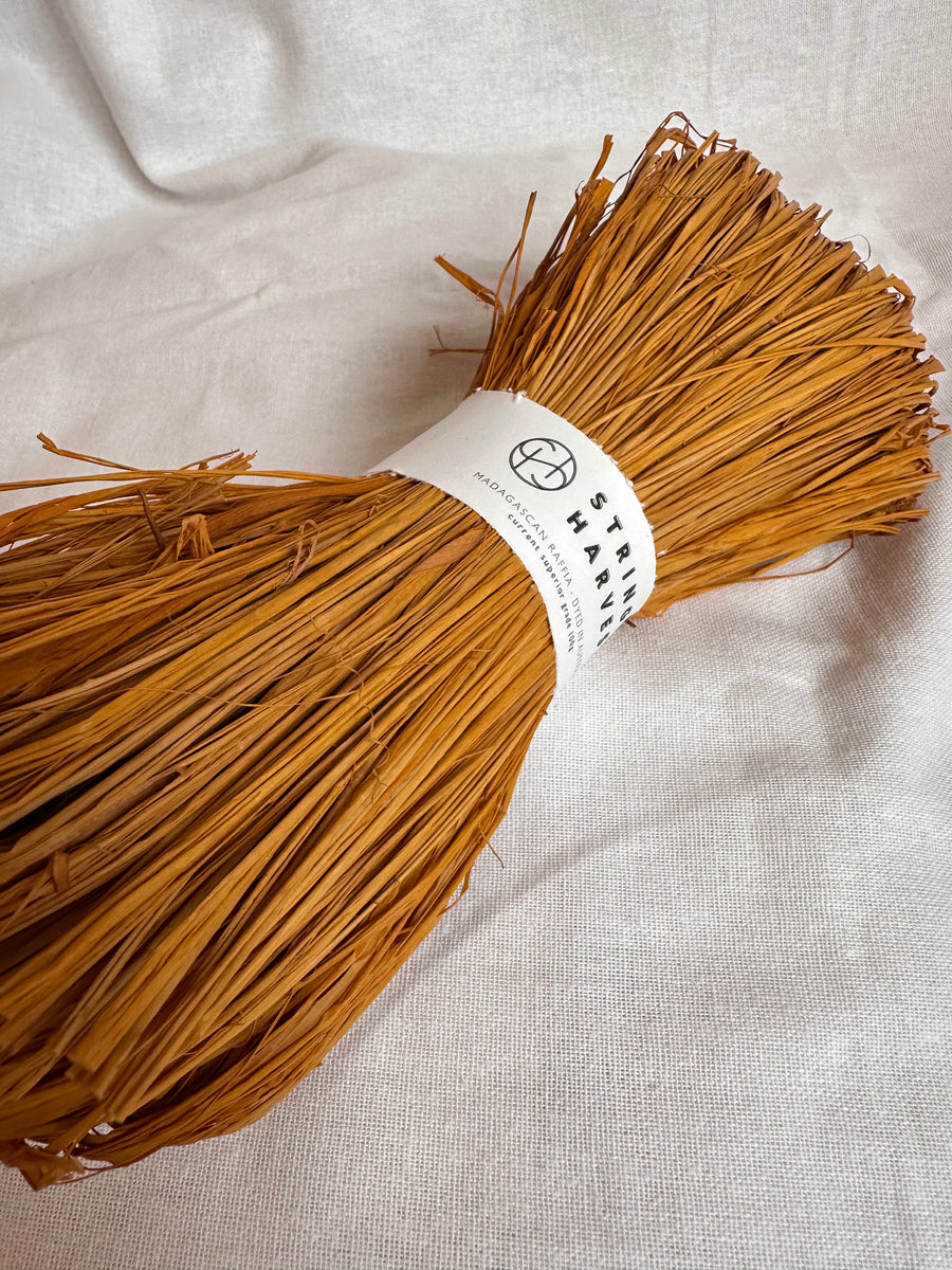 Studio Raffia 80g: Sandstone – String Harvest