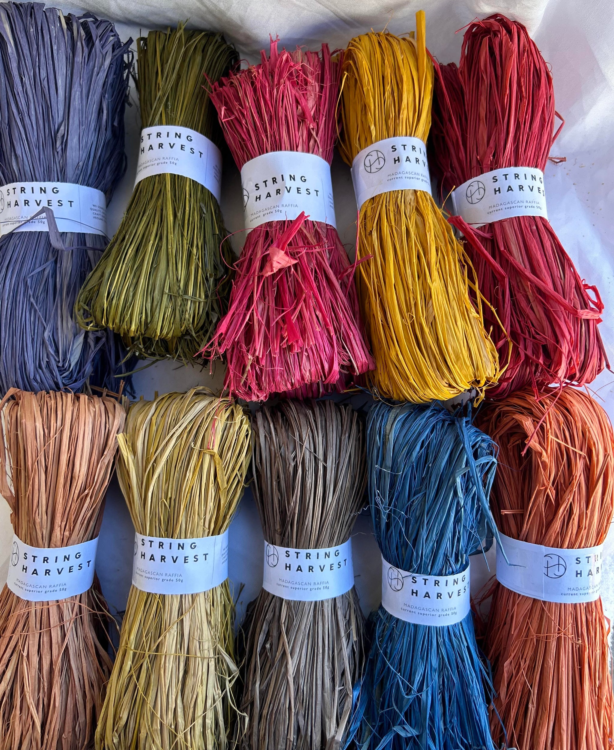 Coloured raffia australia store